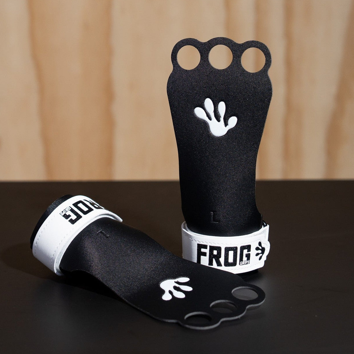 Frog Grips Base Chalk-Ready Fingerhole Gymnastic Grips