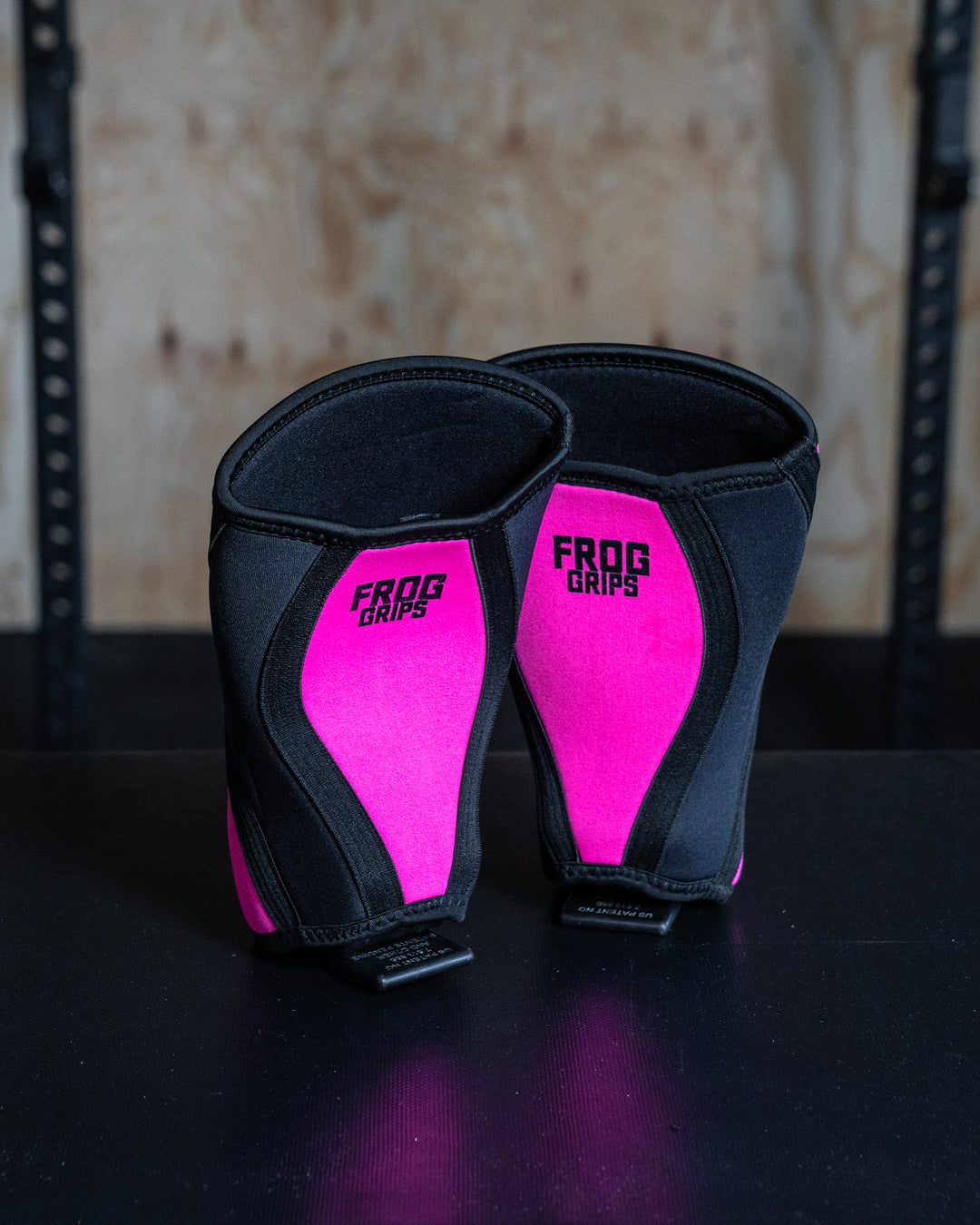 Reversible Knee Sleeves - Pink – Frog Grips