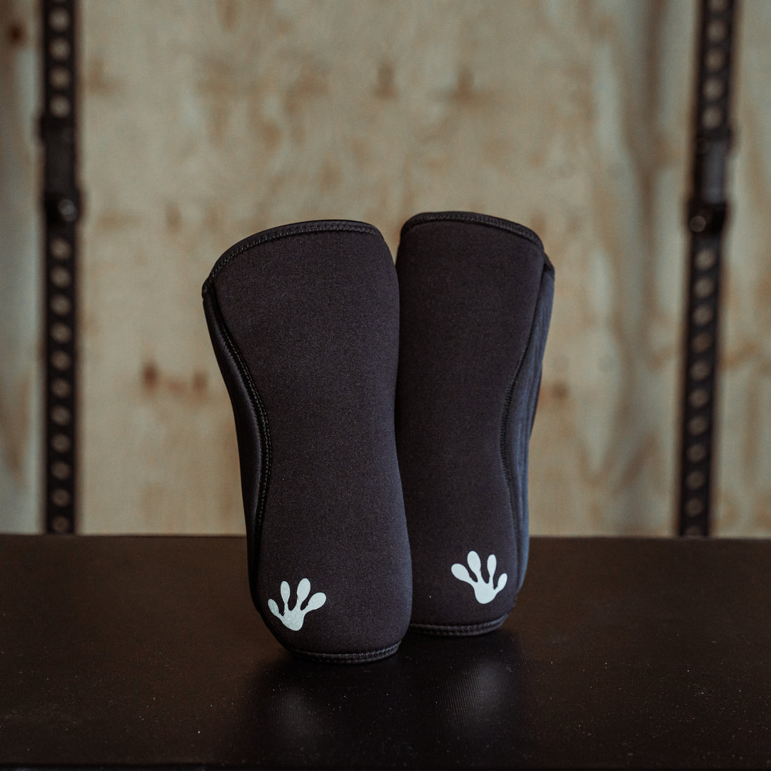 Reversible Knee Sleeves - Black/White – Frog Grips